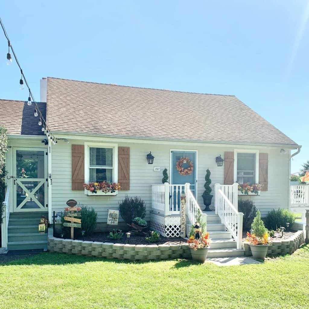 30 Front Step Ideas to Welcome Guests and Boost Curb Appeal
