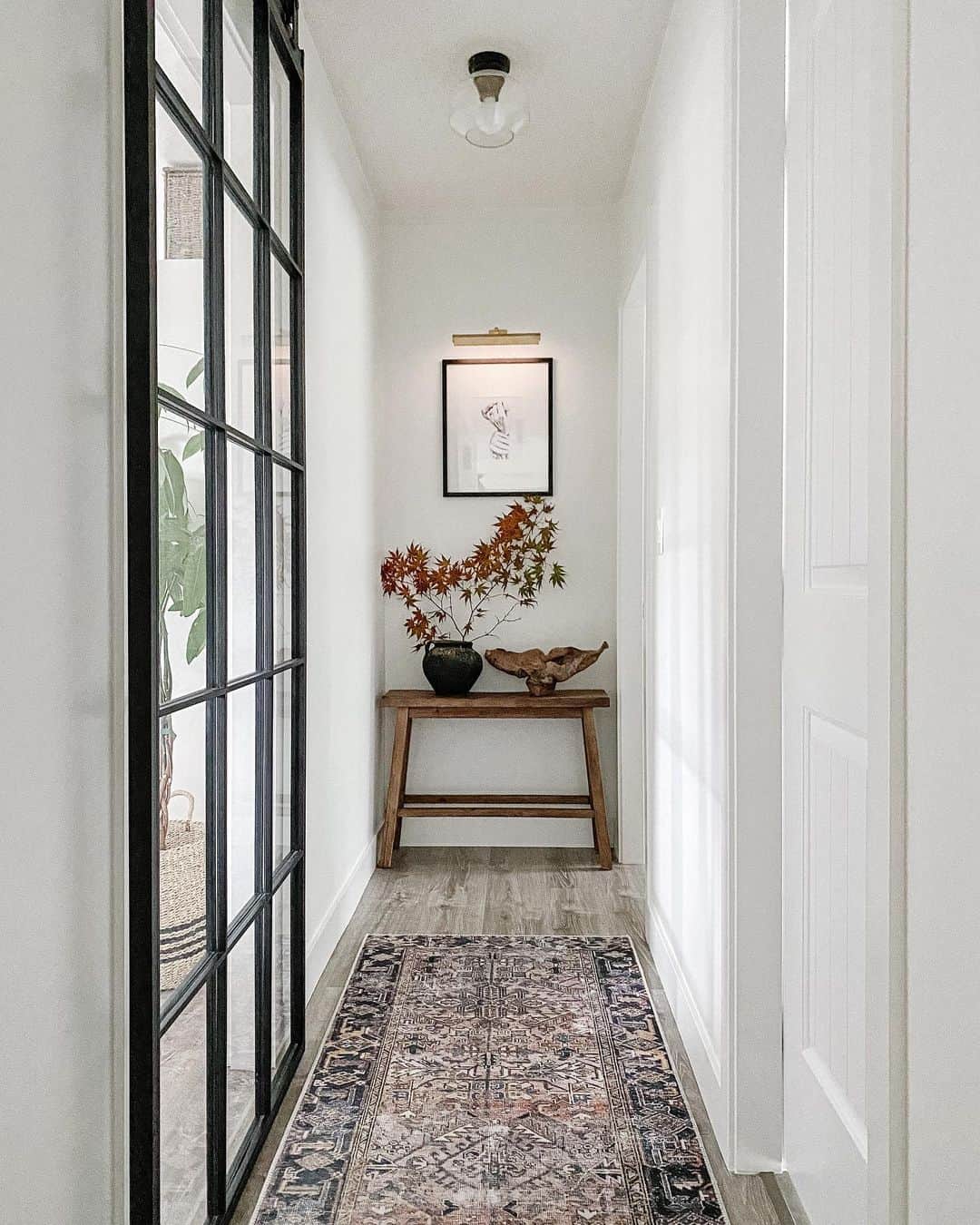 29 Ways To Elevate Your Space With Hallway Table Décor