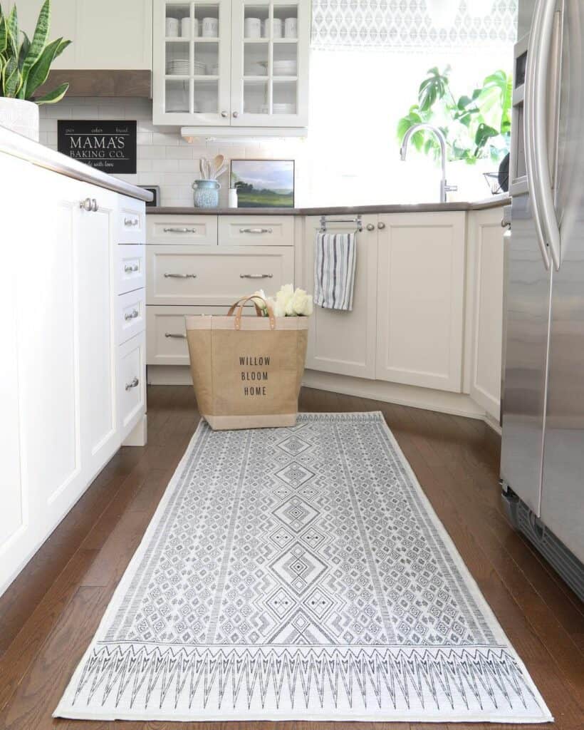 30 Beautiful Kitchen Rug Ideas for Every Style