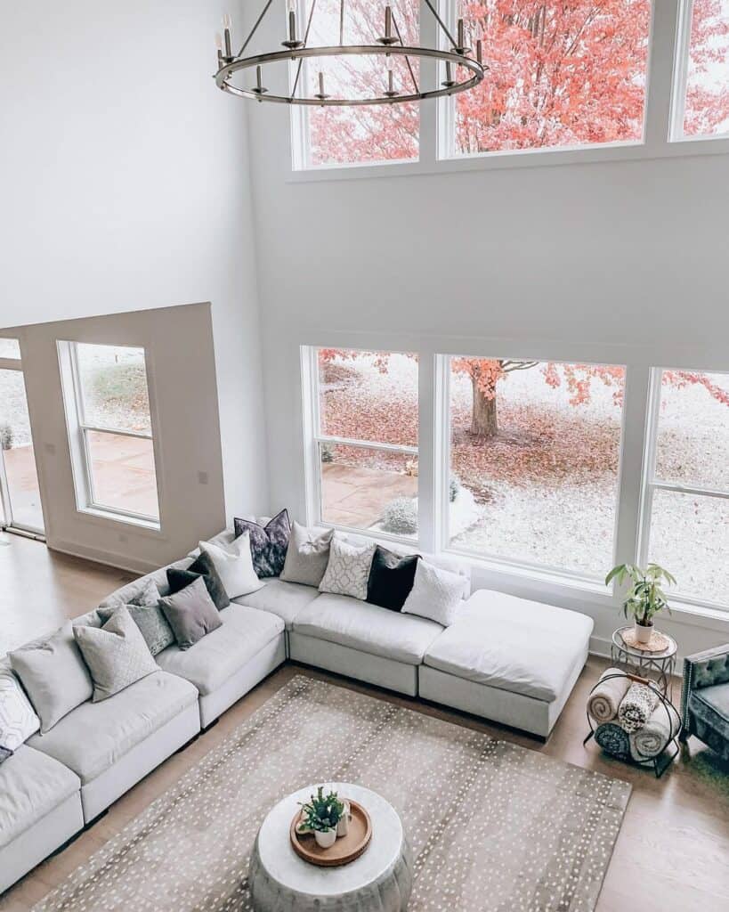 30 Modern Window Trim Ideas for Bright and Eye-Catching Spaces