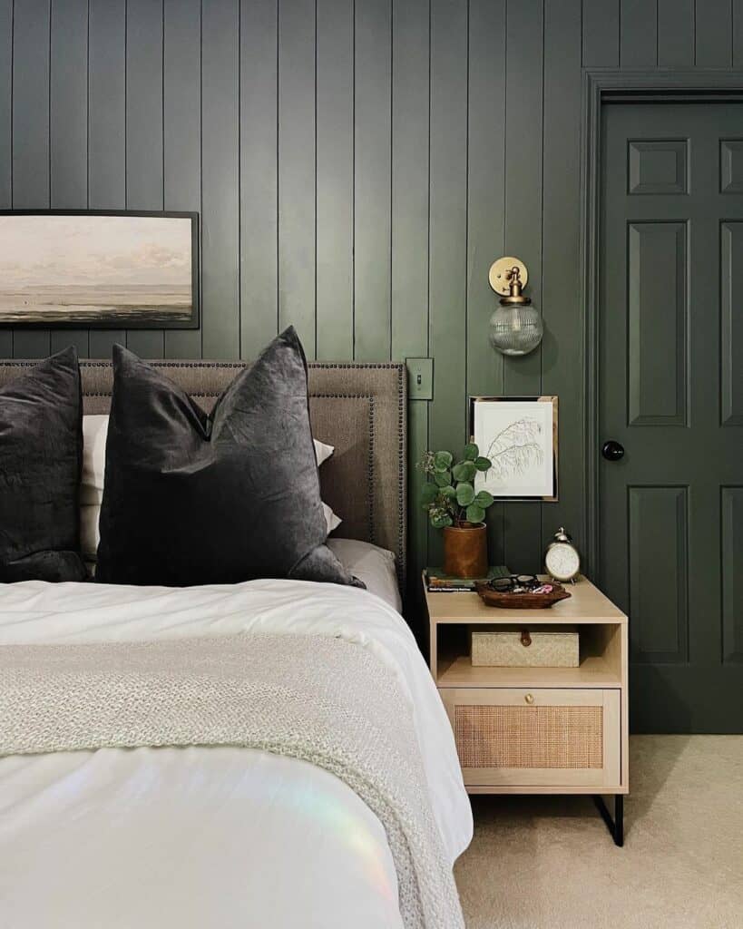 24 Examples of Gray Shiplap Accent Walls That Instantly Upgrade a Space