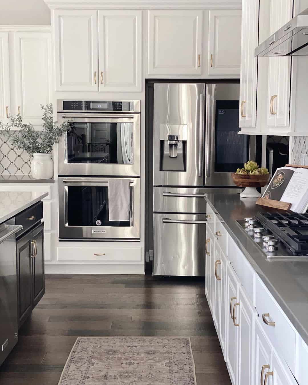 33 Stunning Gray Countertops for Your Next Renovation