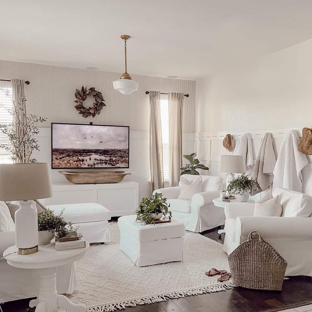 32 White Couch Living Rooms Ideas to Transform Your Seating Space