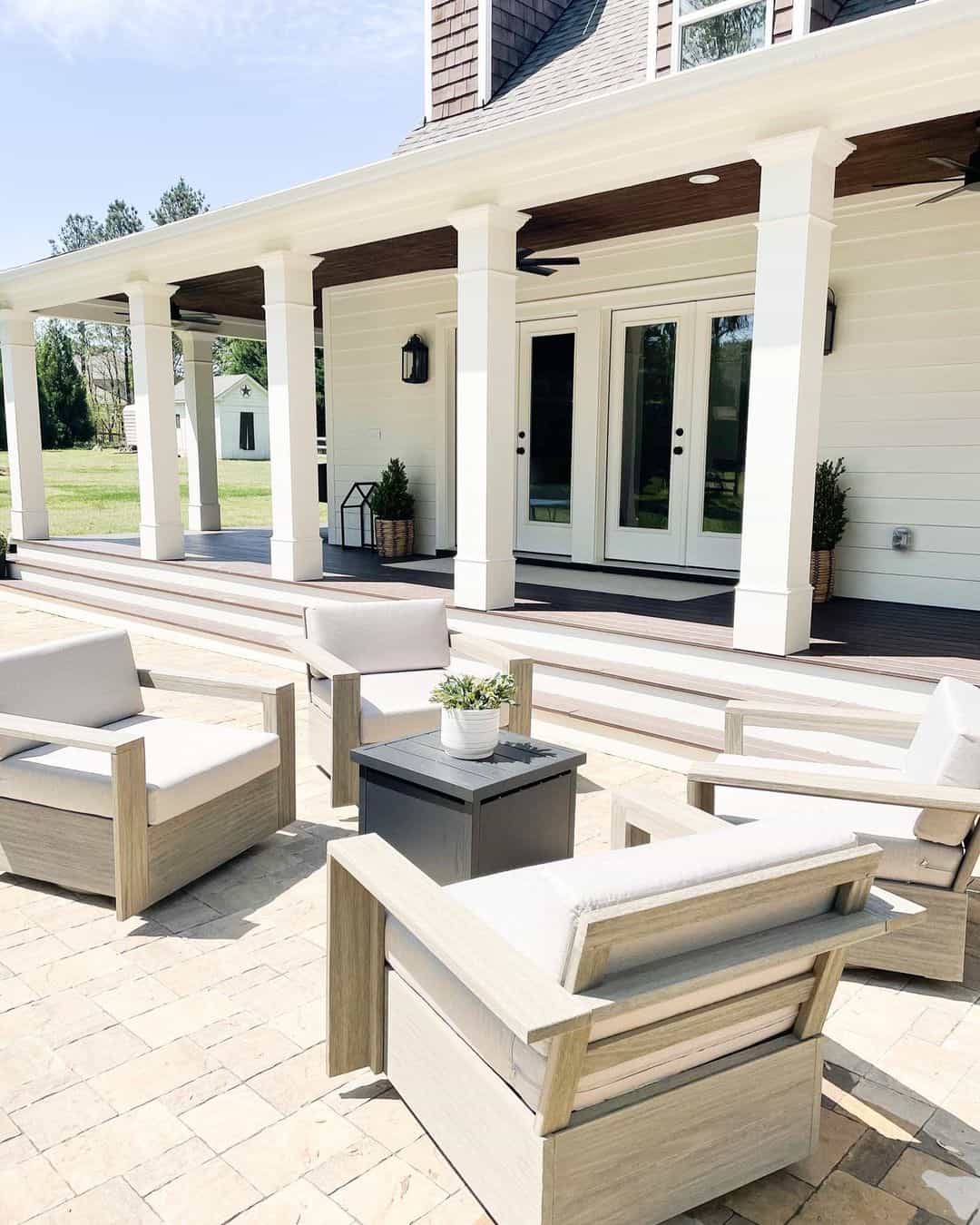 22 Modern Front Porch Ideas for a Stunning Welcome