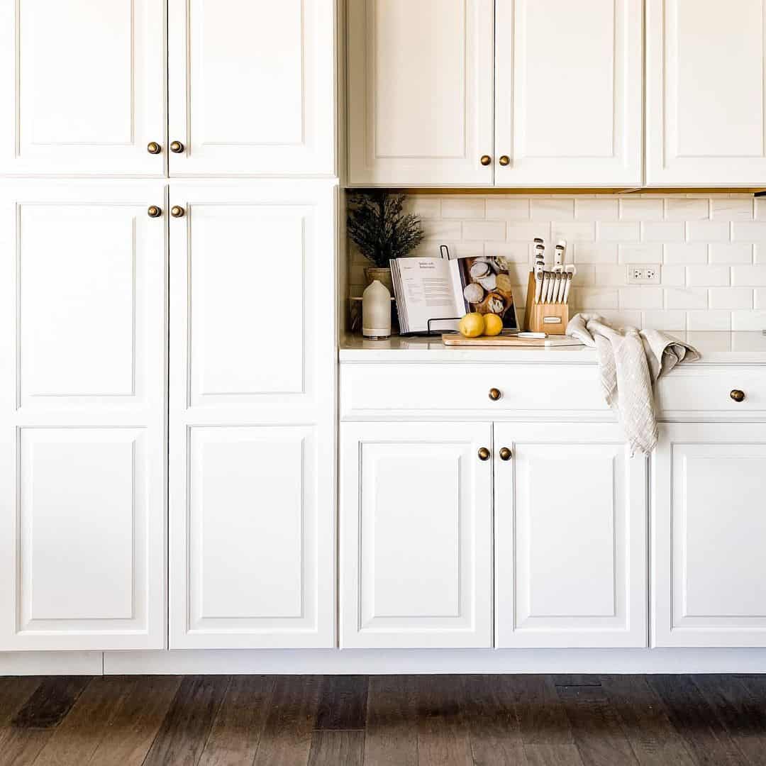 34 Full Overlay Cabinets for Your Next Home Renovation
