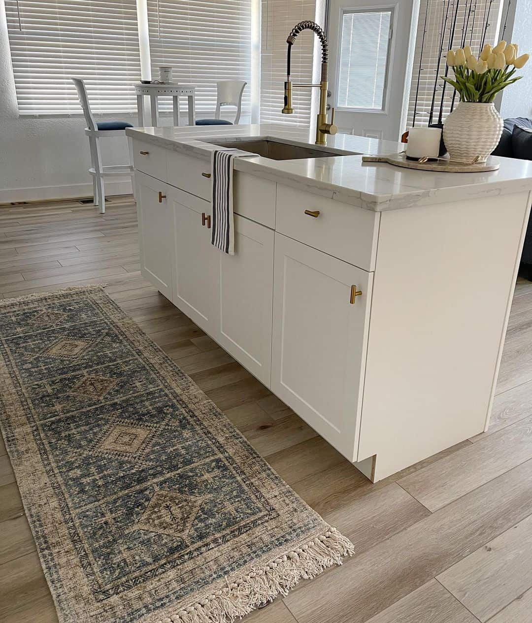 30 Beautiful Kitchen Rug Ideas for Every Style