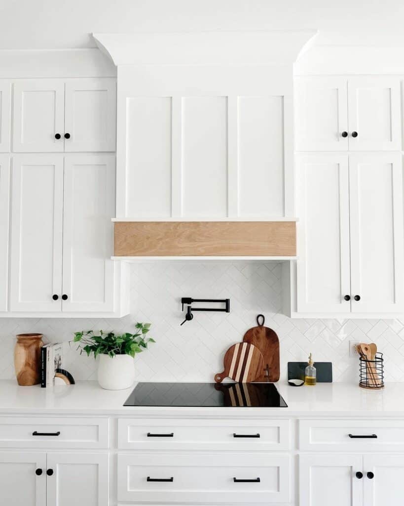 34 Off-White Kitchen Cabinets for a New Take on White