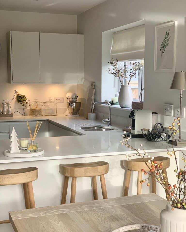 Breakfast Bar Ideas For Small Kitchens
