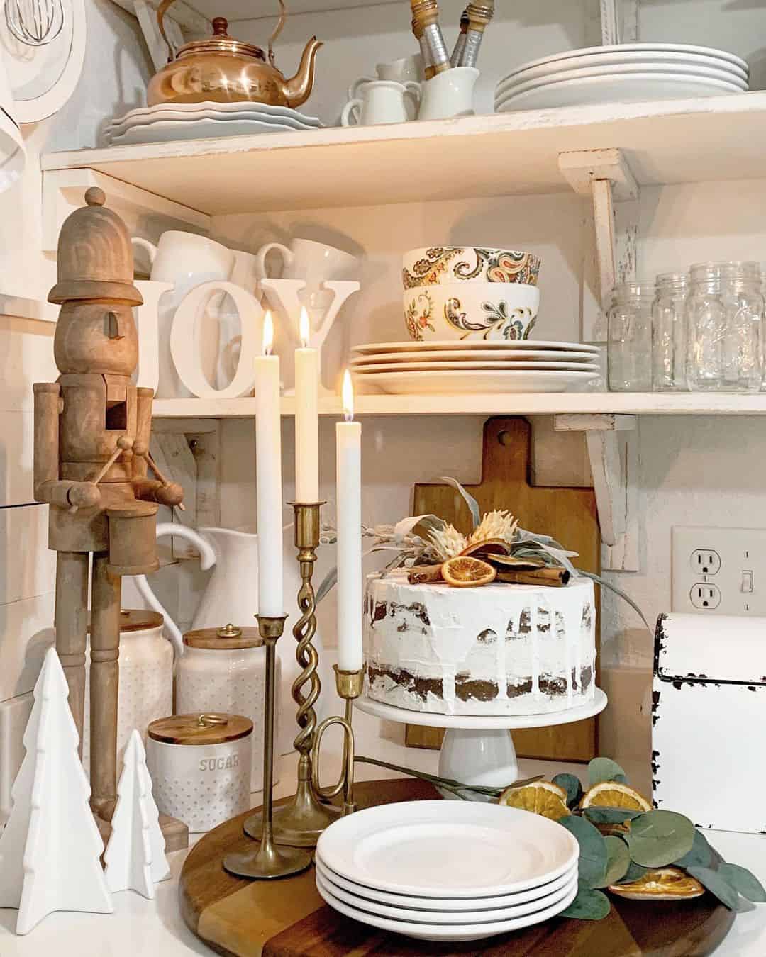 33 Ideas to Incorporate Nutcrackers into Your Christmas Display