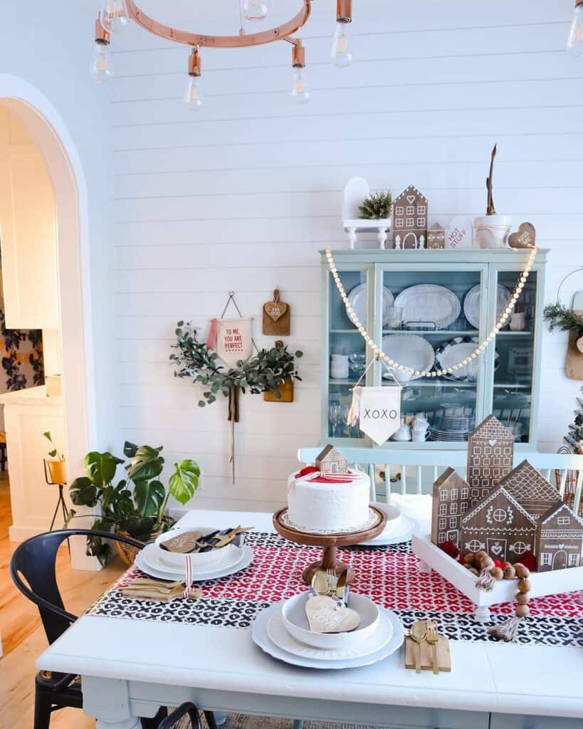 33 Table Runner Ideas to Enhance Your Dining Experience