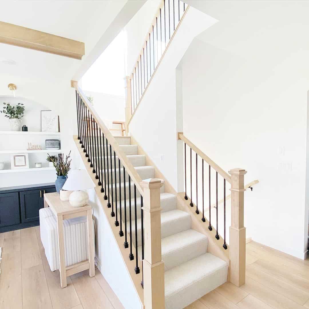 30 Modern Staircase Ideas for Eye-Catching Entryways