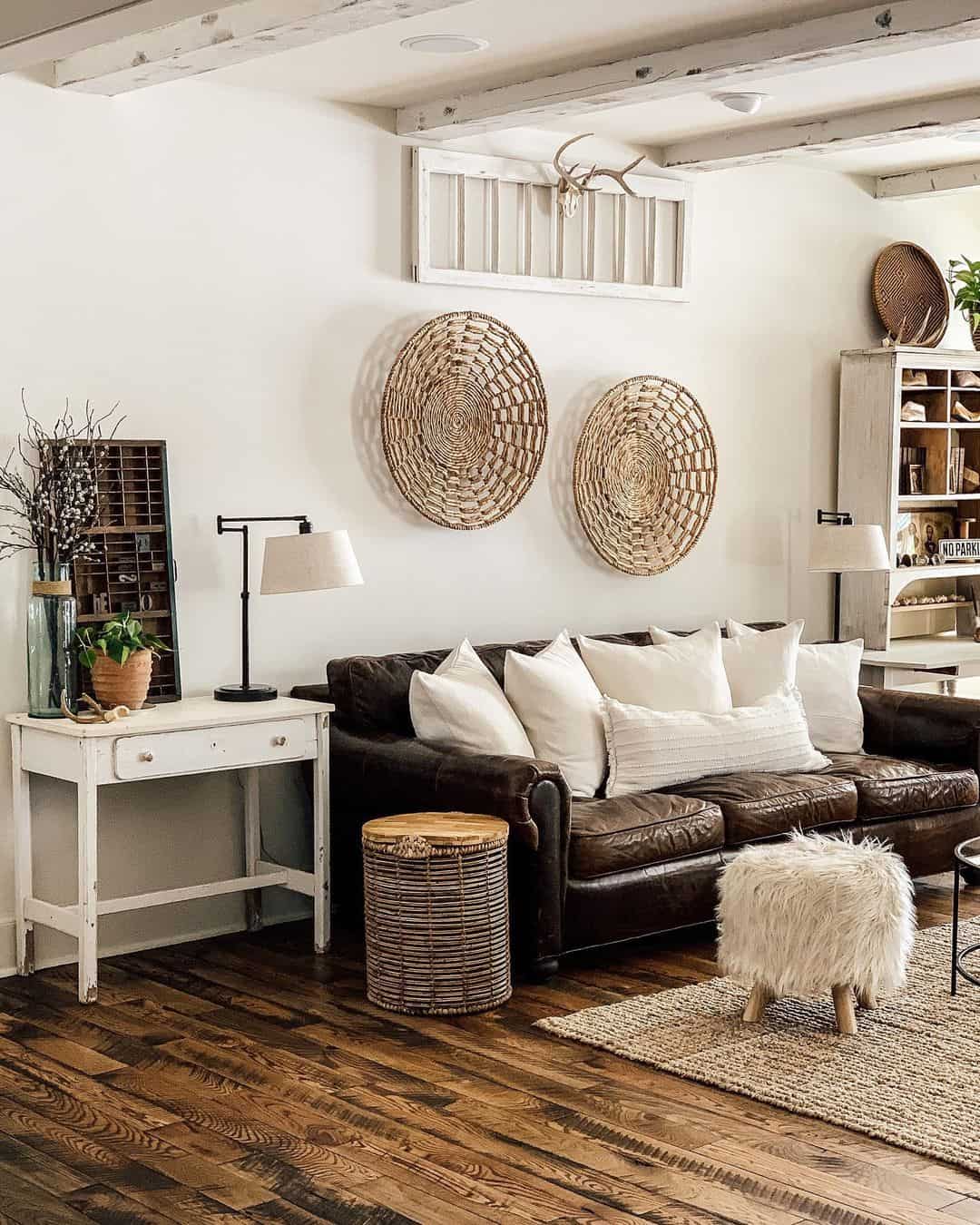 31 Leather Couch Living Room Ideas for Rustic, Timeless Comfort