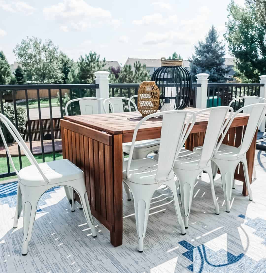 29 Deck Decorating Ideas For The Ultimate Backyard Oasis