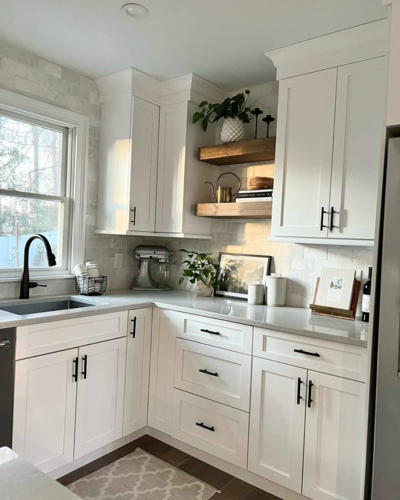 28 Corner Kitchen Cabinet Ideas and Layouts to Maximize Your Space