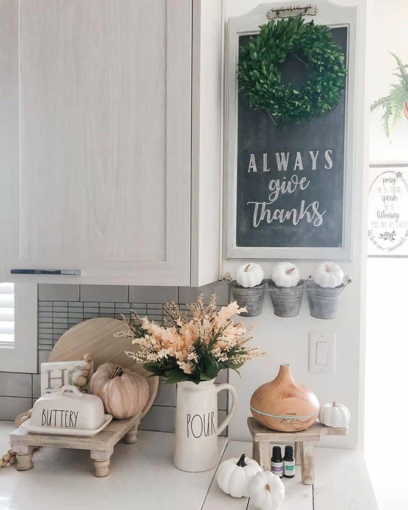 28 Kitchen Signs Décor Ideas for a Homey Look