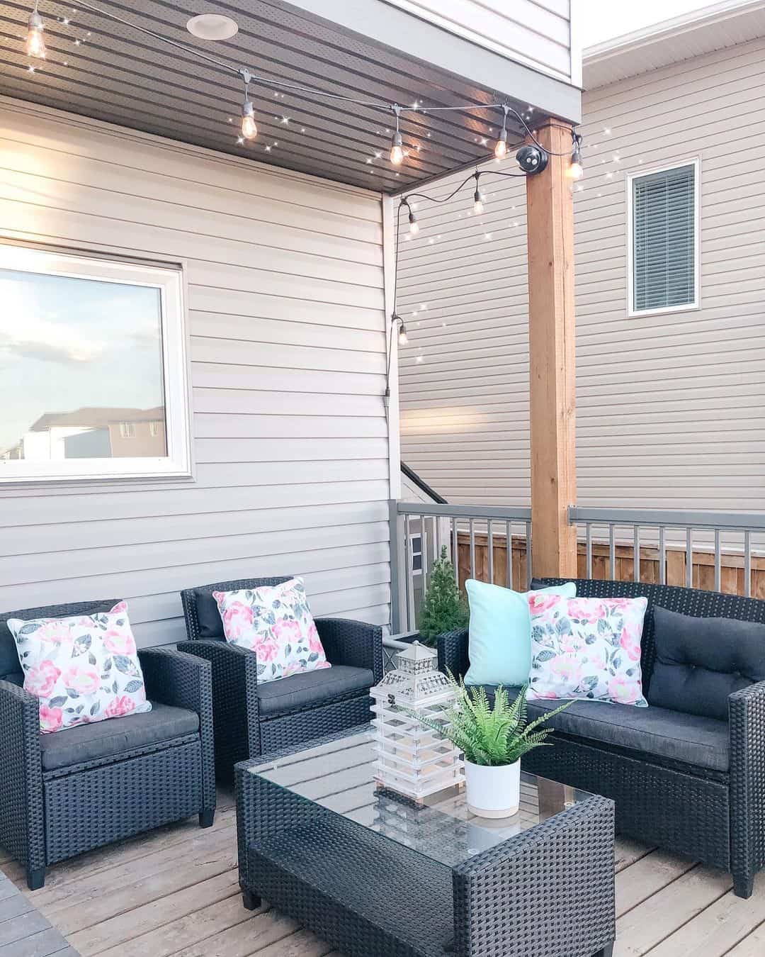 29 Deck Decorating Ideas For The Ultimate Backyard Oasis
