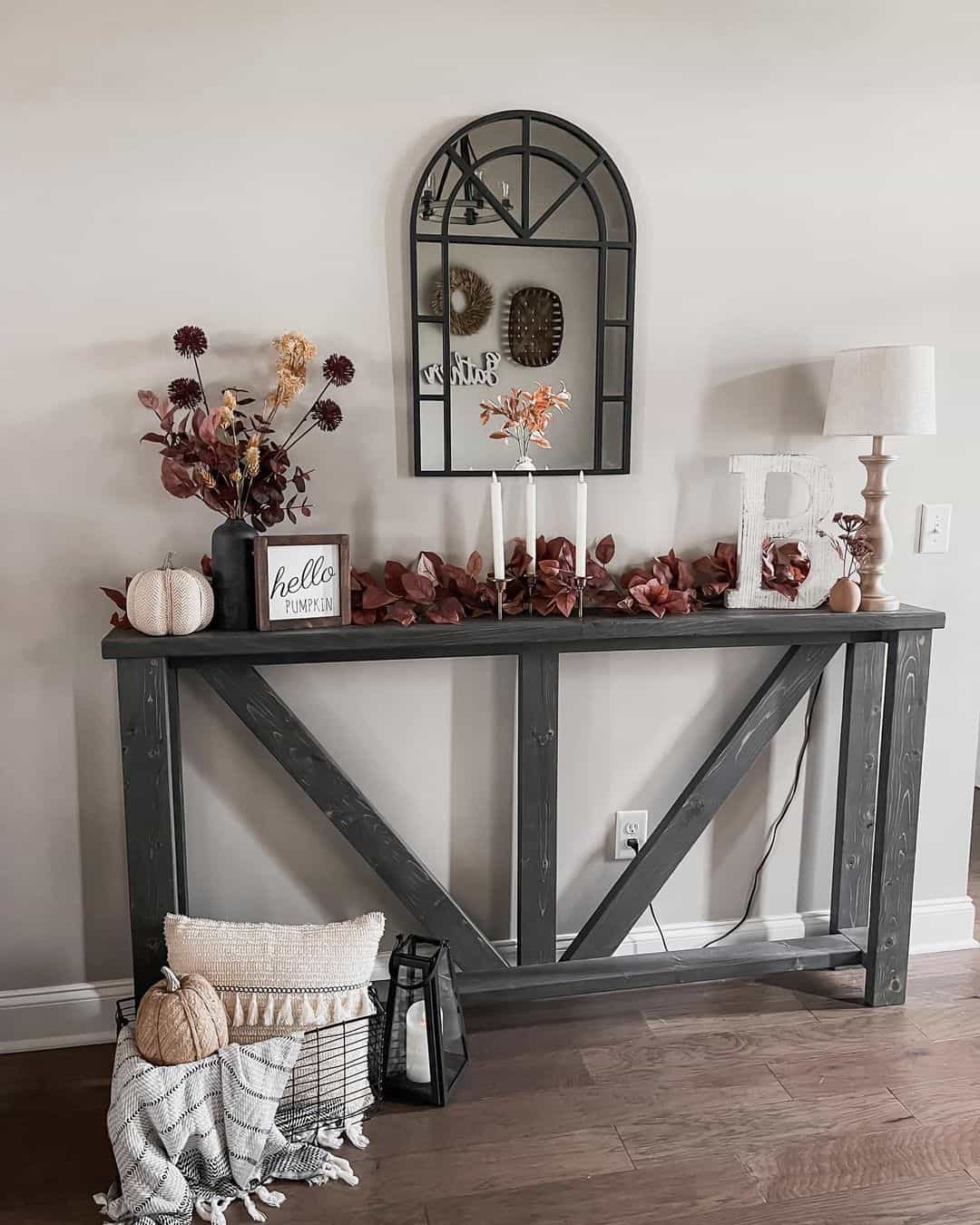 30 Brilliant Entryway Table Ideas To Fancy Up Your Home