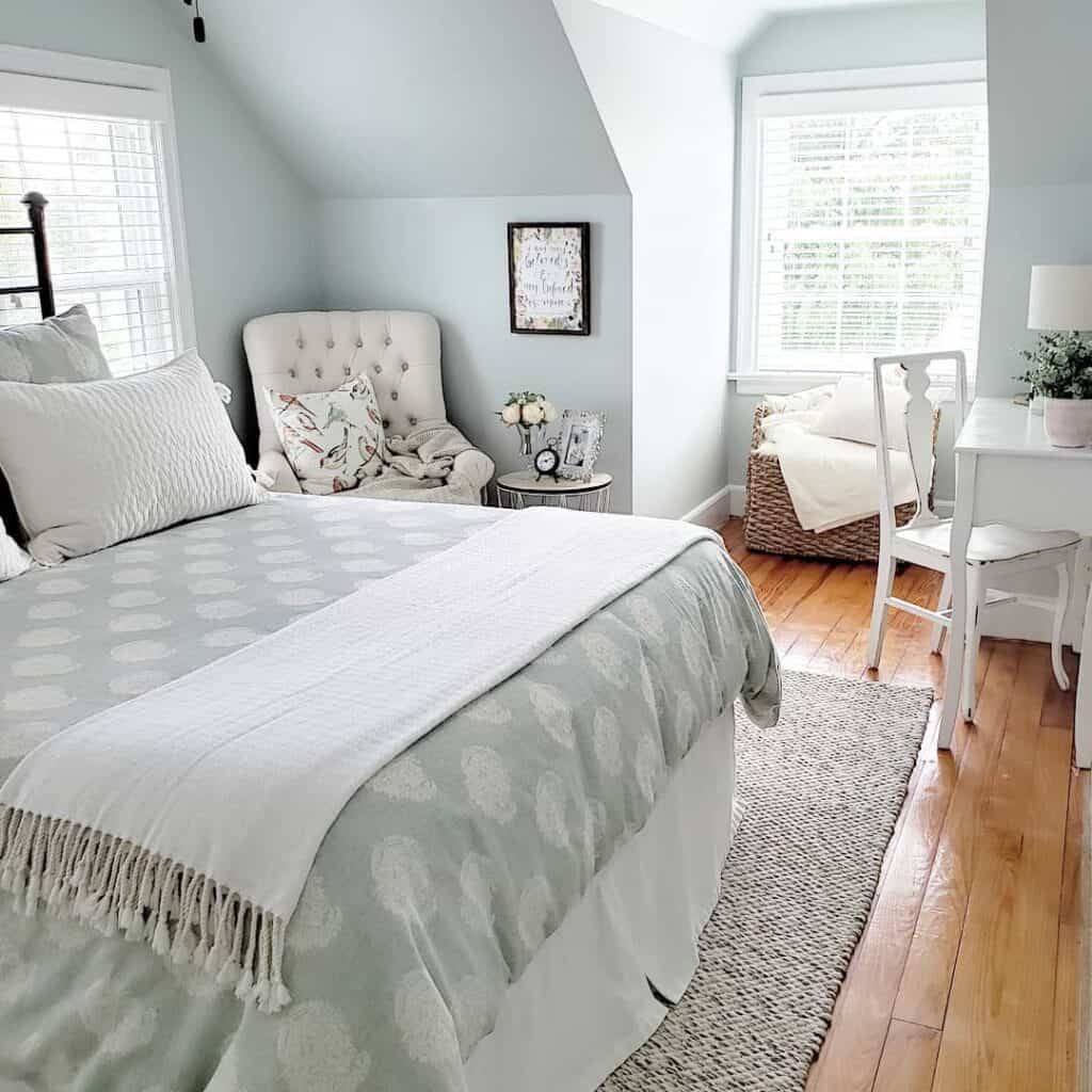 30 Bed Against Window Ideas to Embrace Natural Light