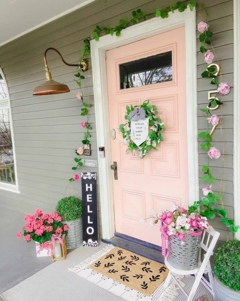 30 Spring Front Door Décor Ideas to Freshen Up Your Porch