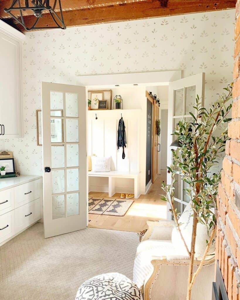 34 Best Modern Farmhouse Wallpapers for a Stunning Design