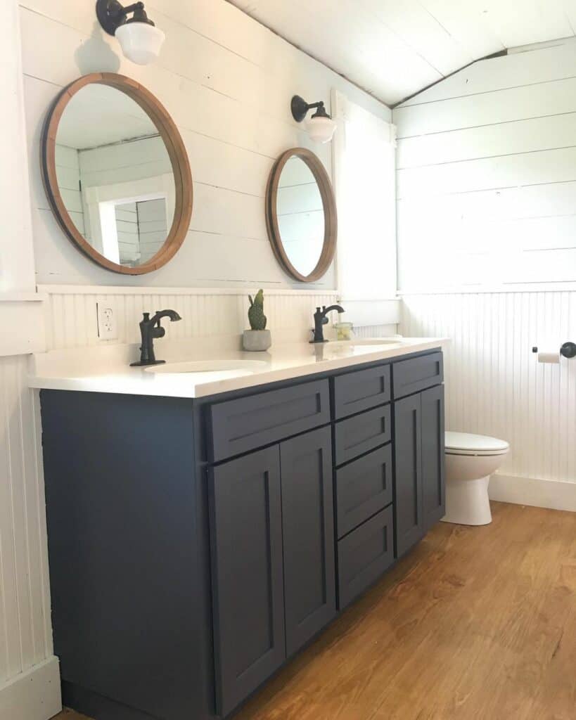 29 Wainscoting Bathroom Designs To Transform Your Space
