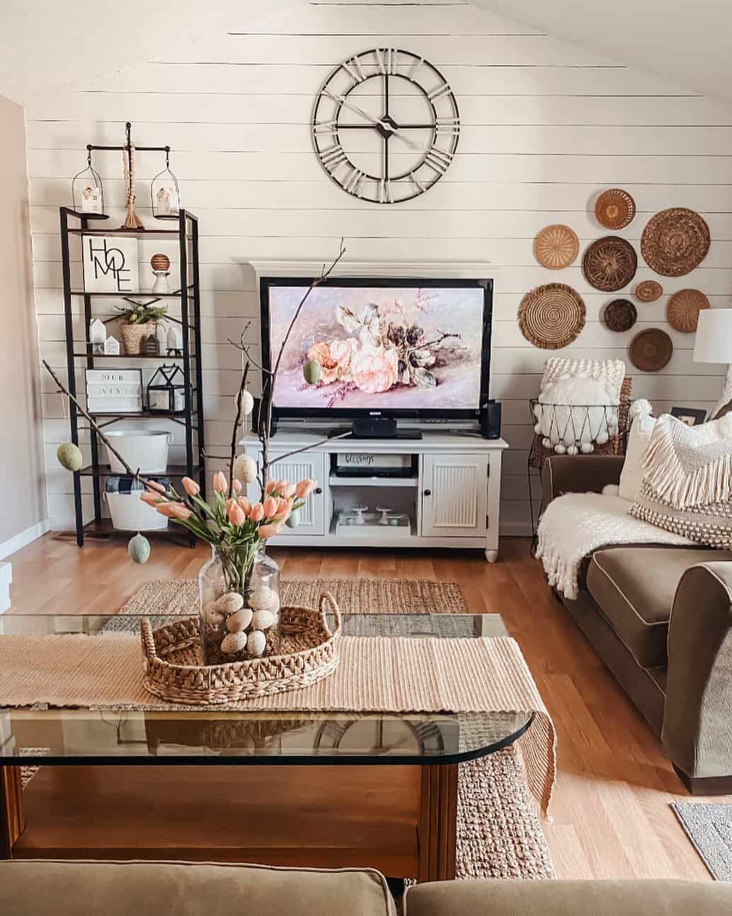 23 Small Living Room with TV Ideas to Maximize your Space