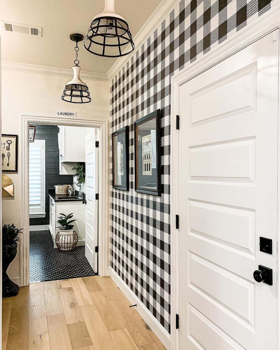 34 Best Modern Farmhouse Wallpapers for a Stunning Design