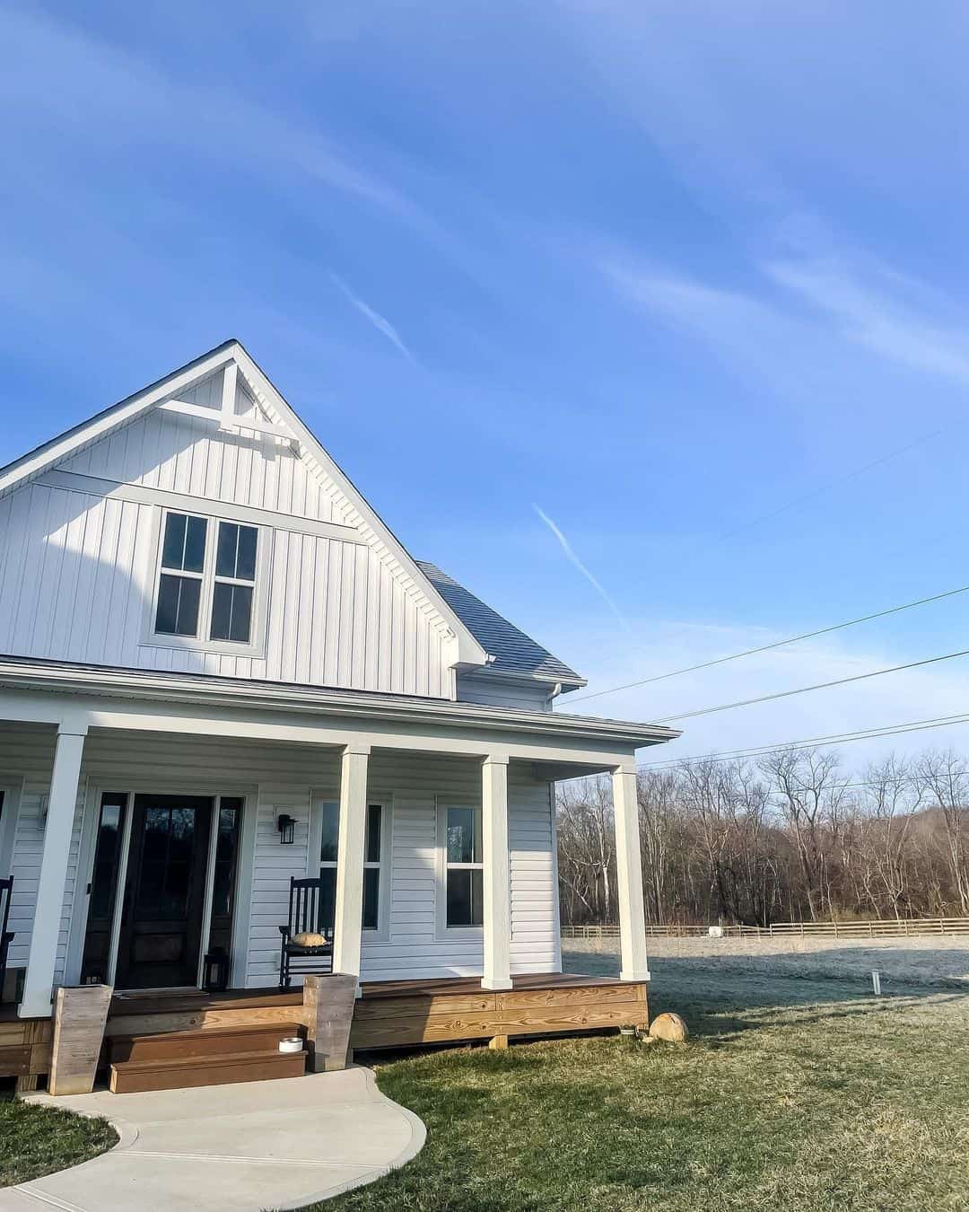 30 Farmhouse Porch Ideas for a Welcoming Home