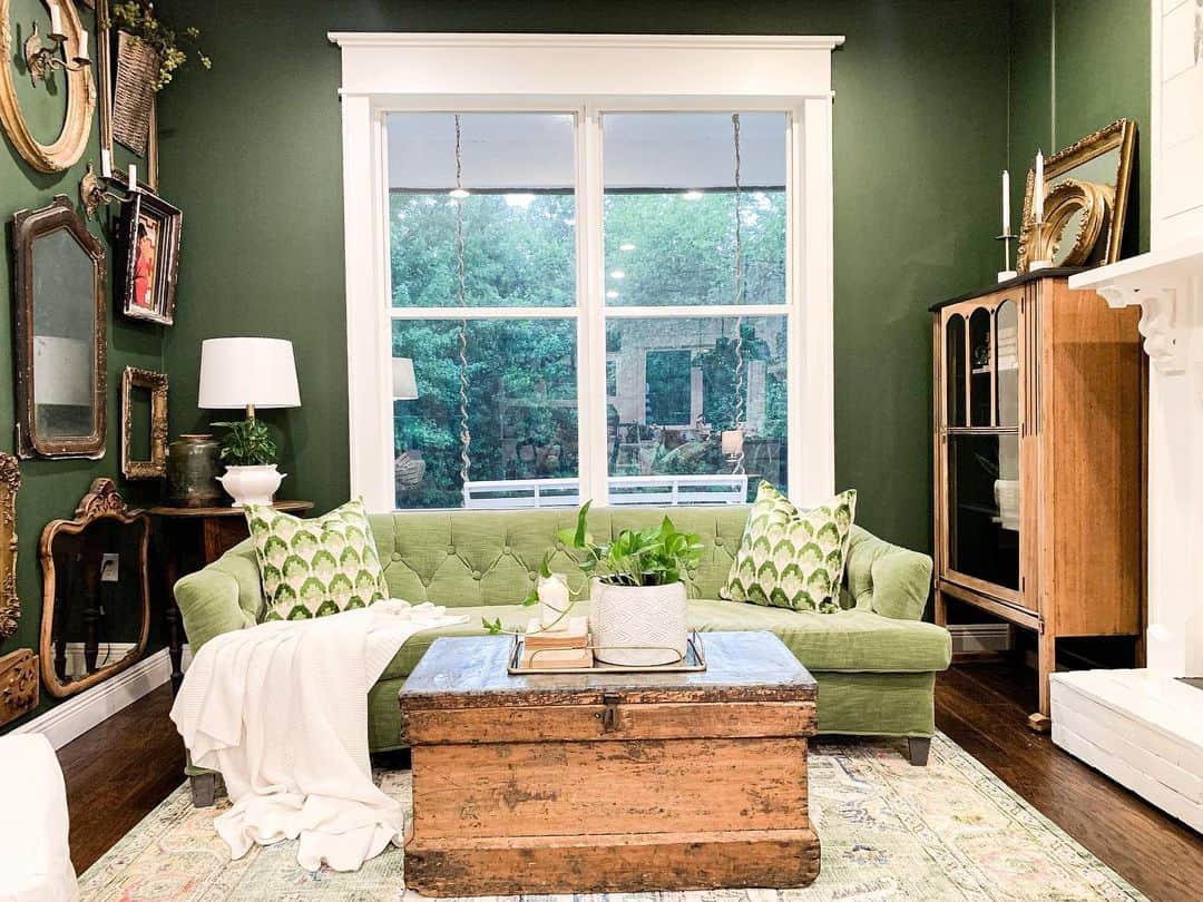 15 Green Living Room Ideas for a Refreshing Retreat