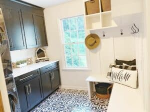 30 Classic Window Grids That Create a Decorative Accent