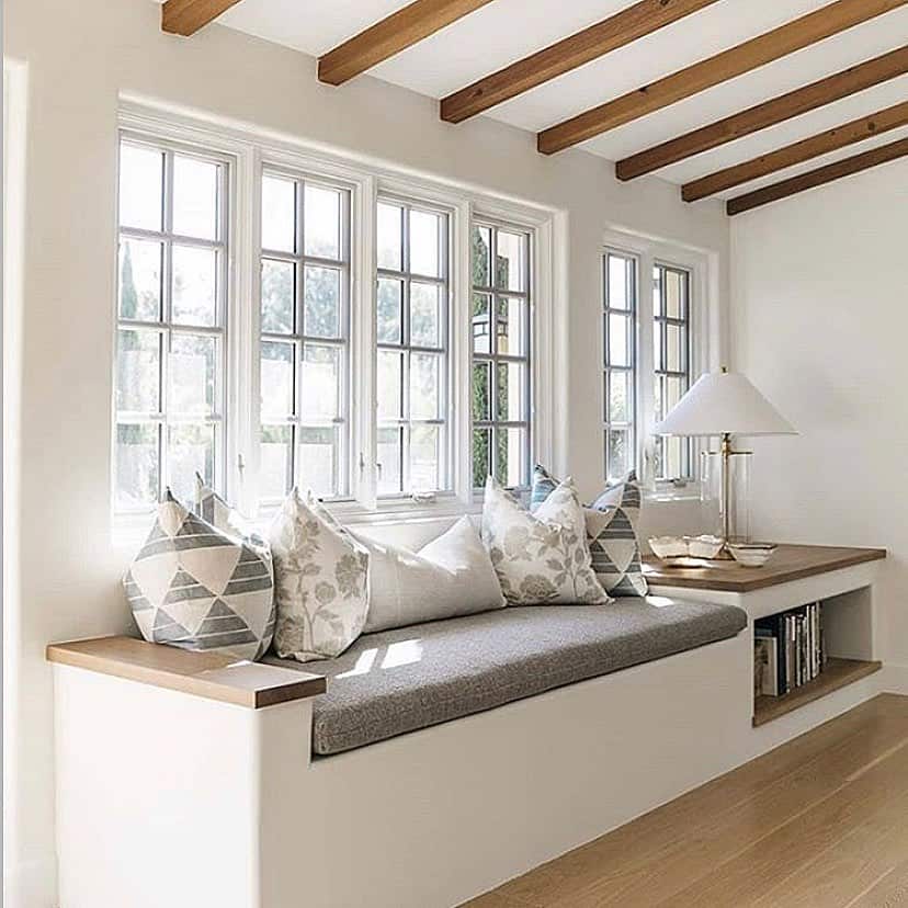 30 Classic Window Grids That Create a Decorative Accent