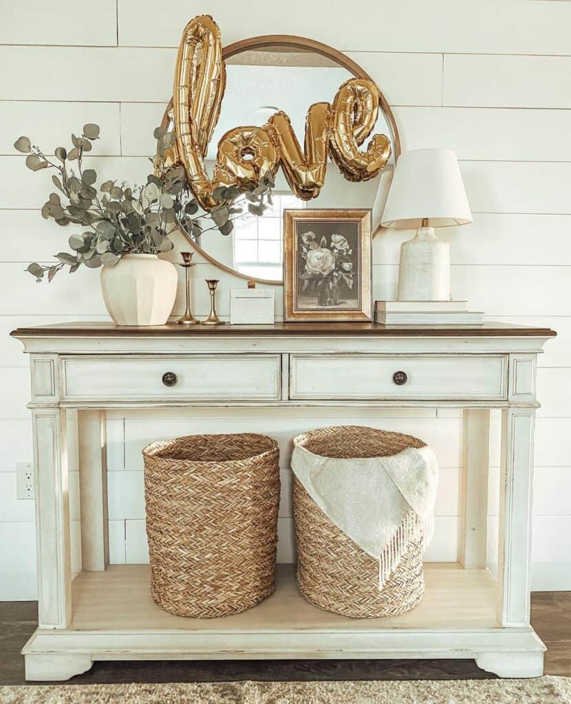 30 Brilliant Entryway Table Ideas To Fancy Up Your Home