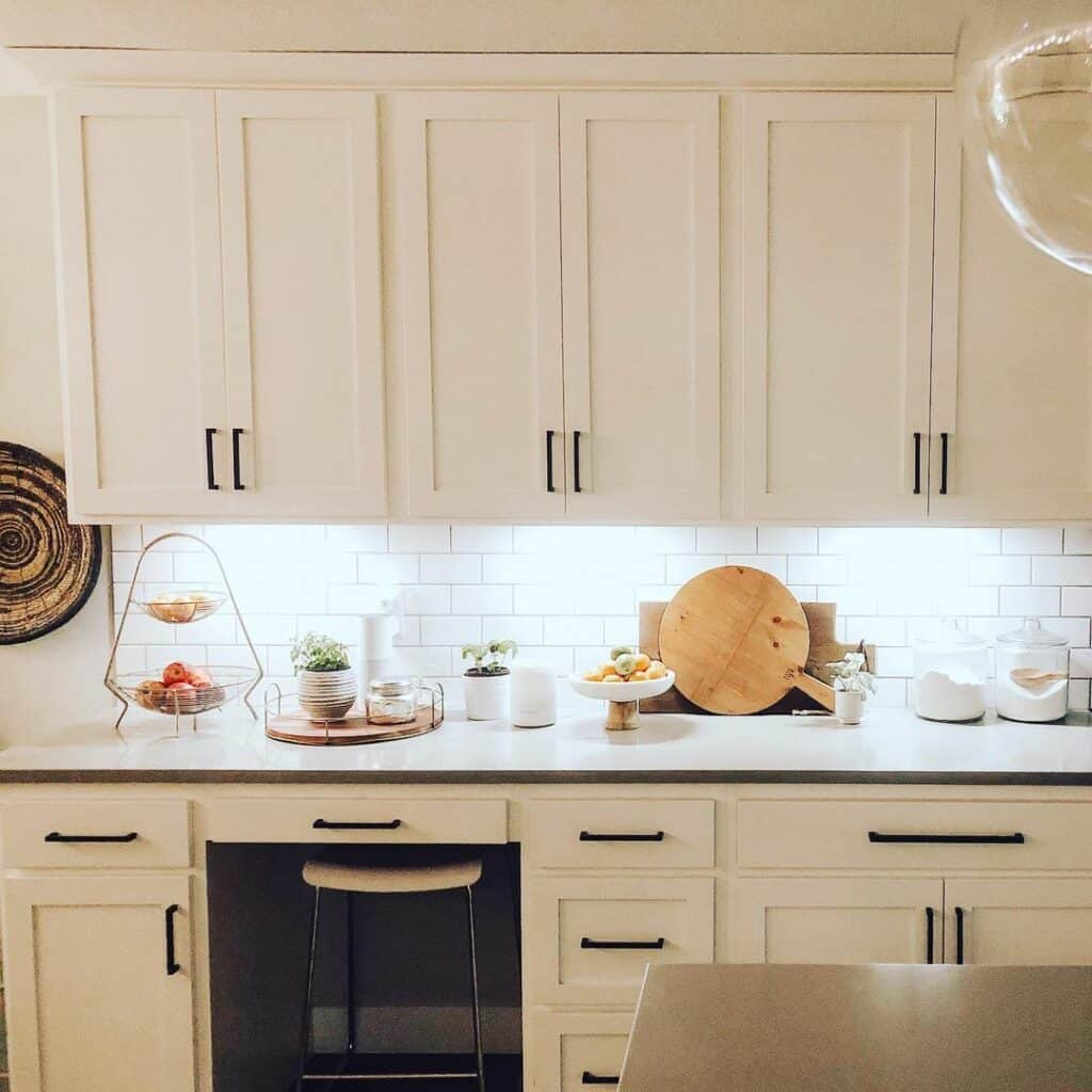 34 Farmhouse Kitchen Lighting Ideas to Spark Inspiration
