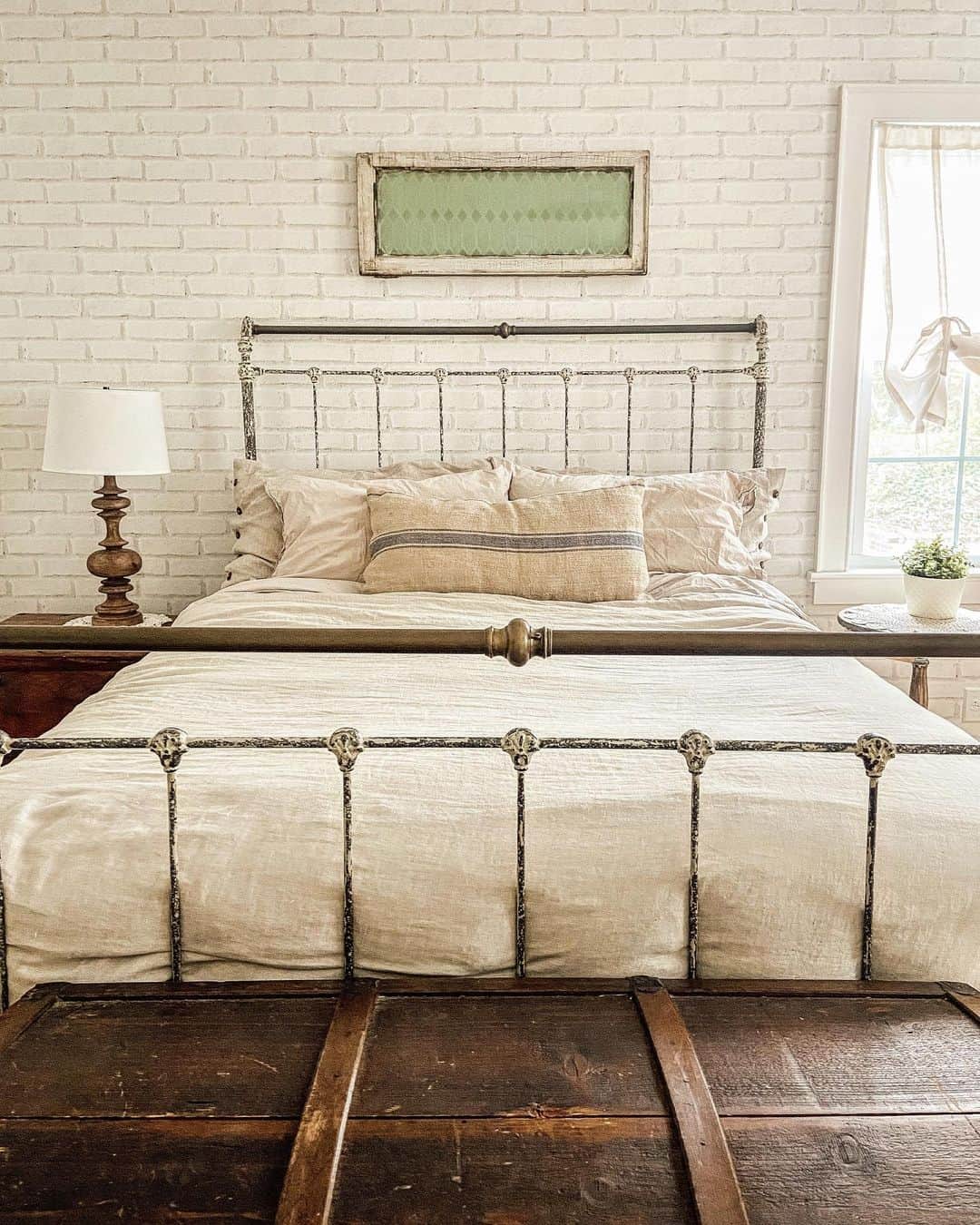21 Painted Brick Wall Ideas to Give Your Home an Accent