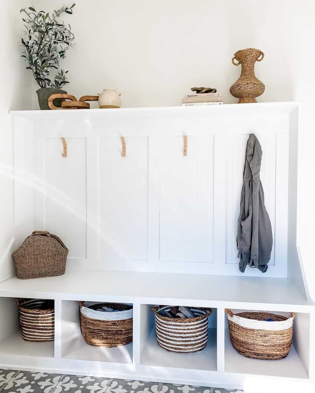 28 Mudroom Built-In Ideas for an Organized Entry