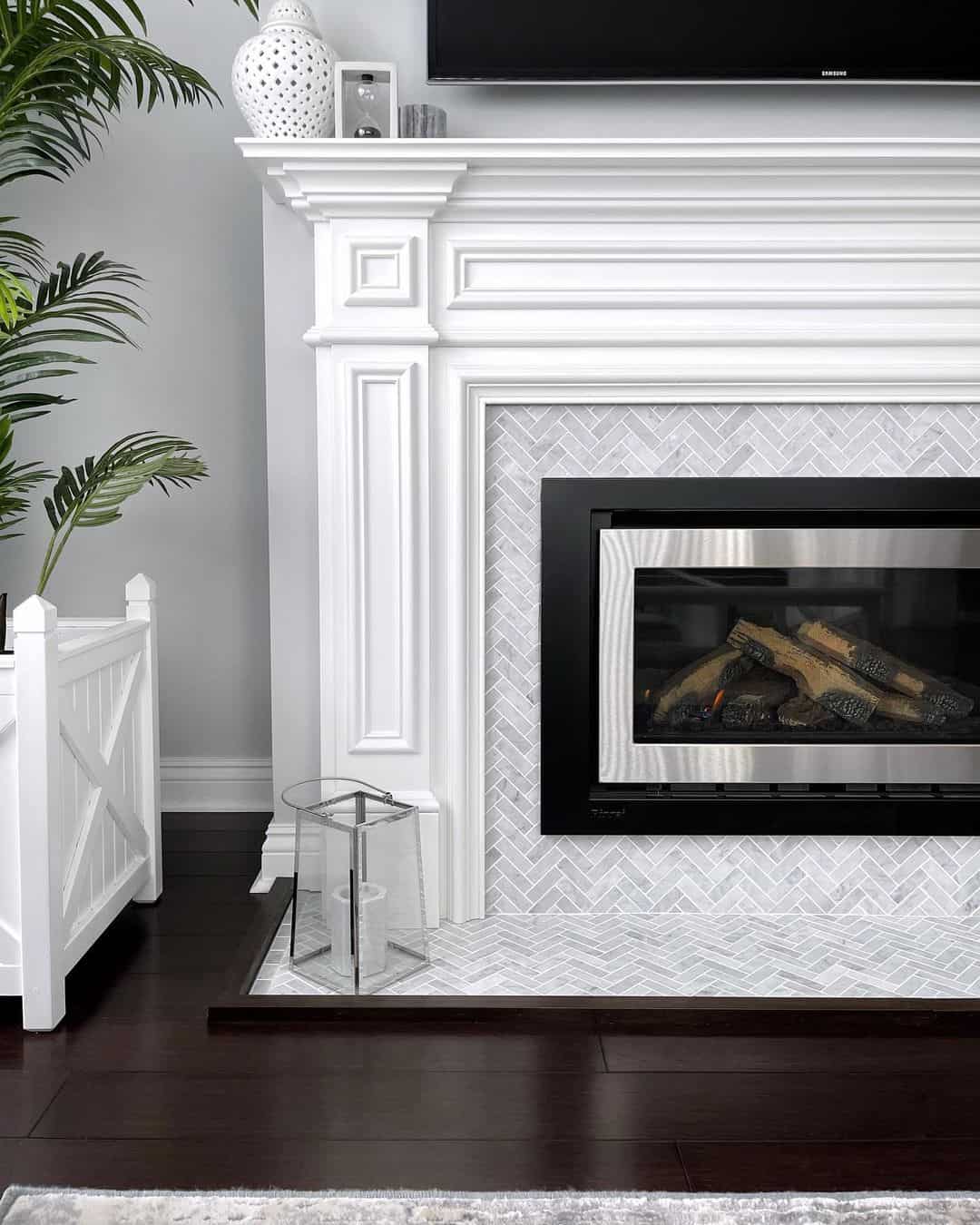30 Eye-catching Tiled Fireplace Surrounds for All Seasons