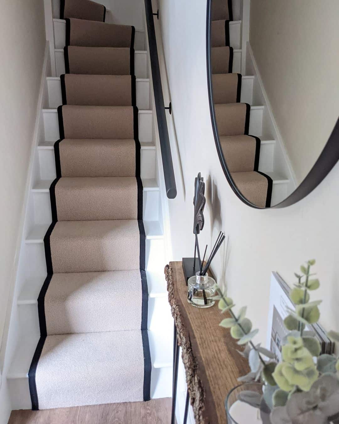 20 Modern Stair Runners to Renew Your Home