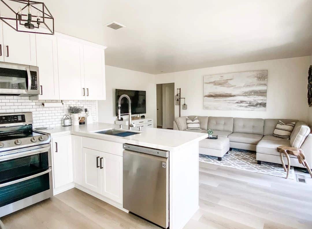 36 Open Living Room Ideas to Create a Balanced Space