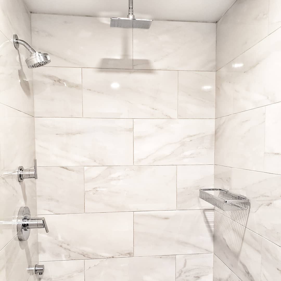 23 Marble Shower Ideas For a Luxury Bathroom Oasis