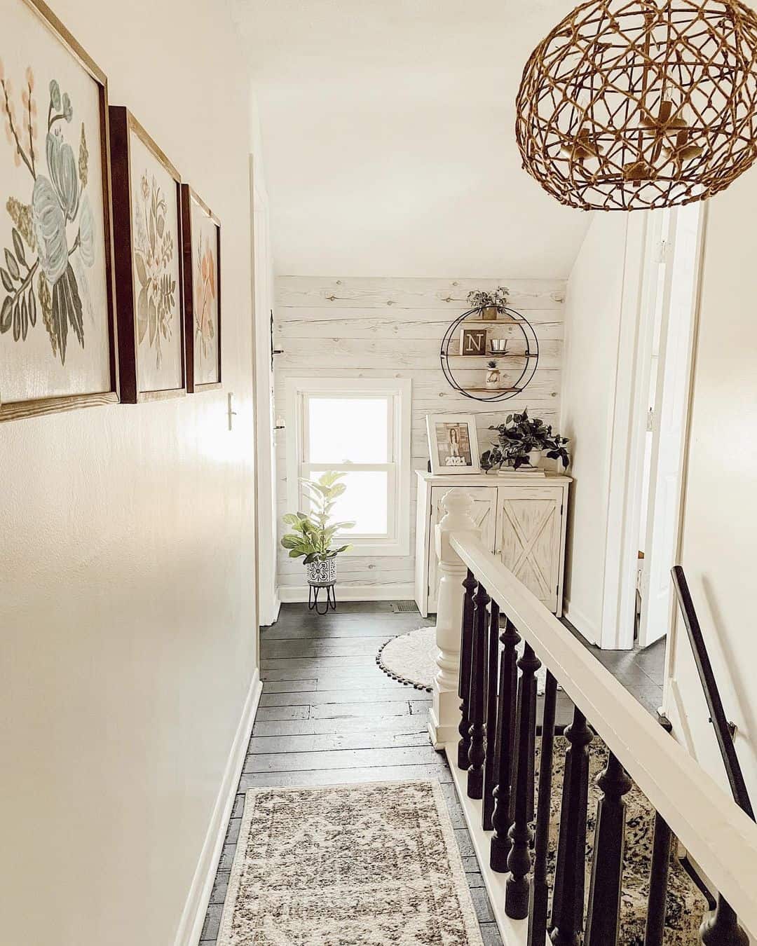 29 Hallway Décor Ideas to Fit Your Style