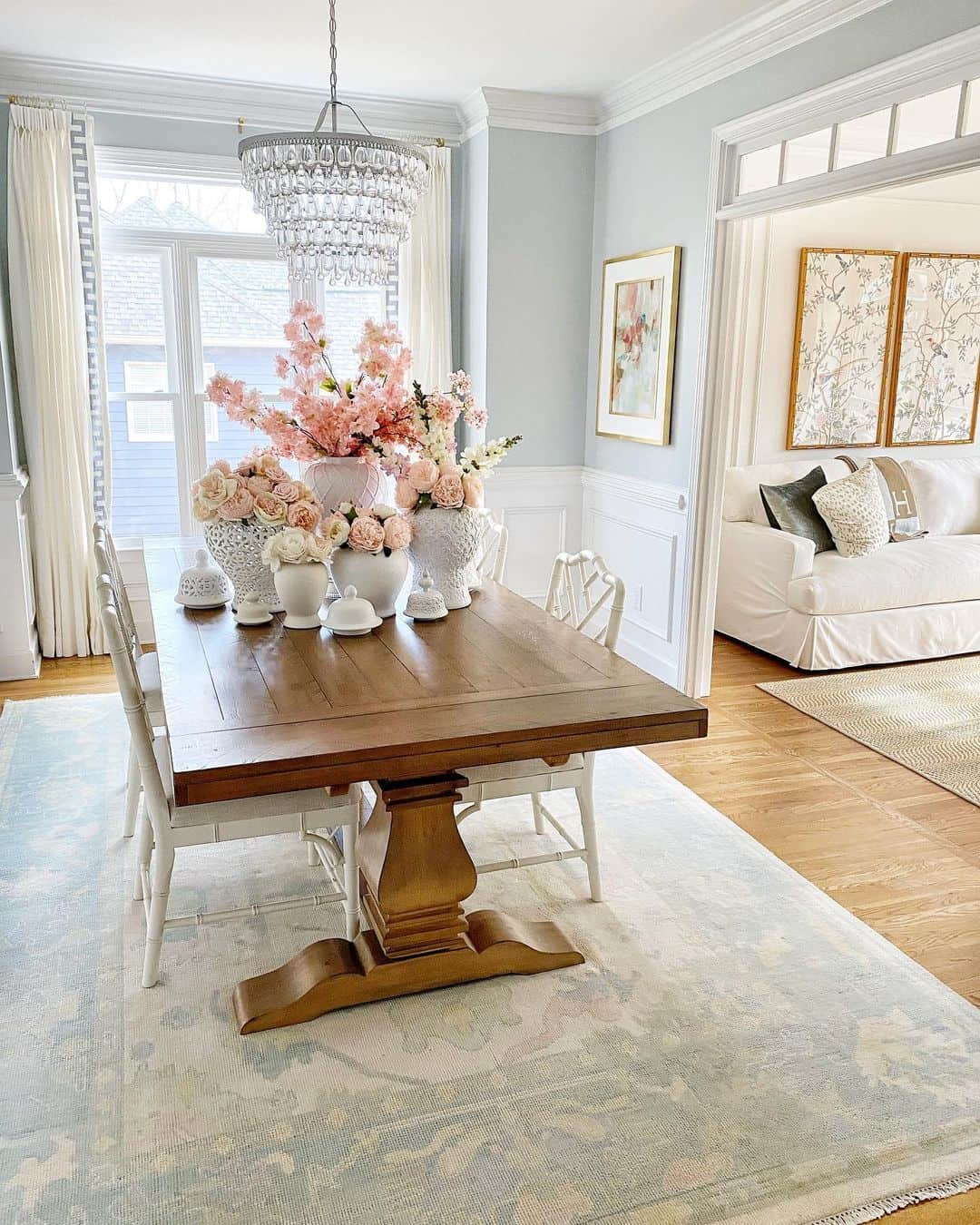 26 Transom Windows to Add to Your Abode