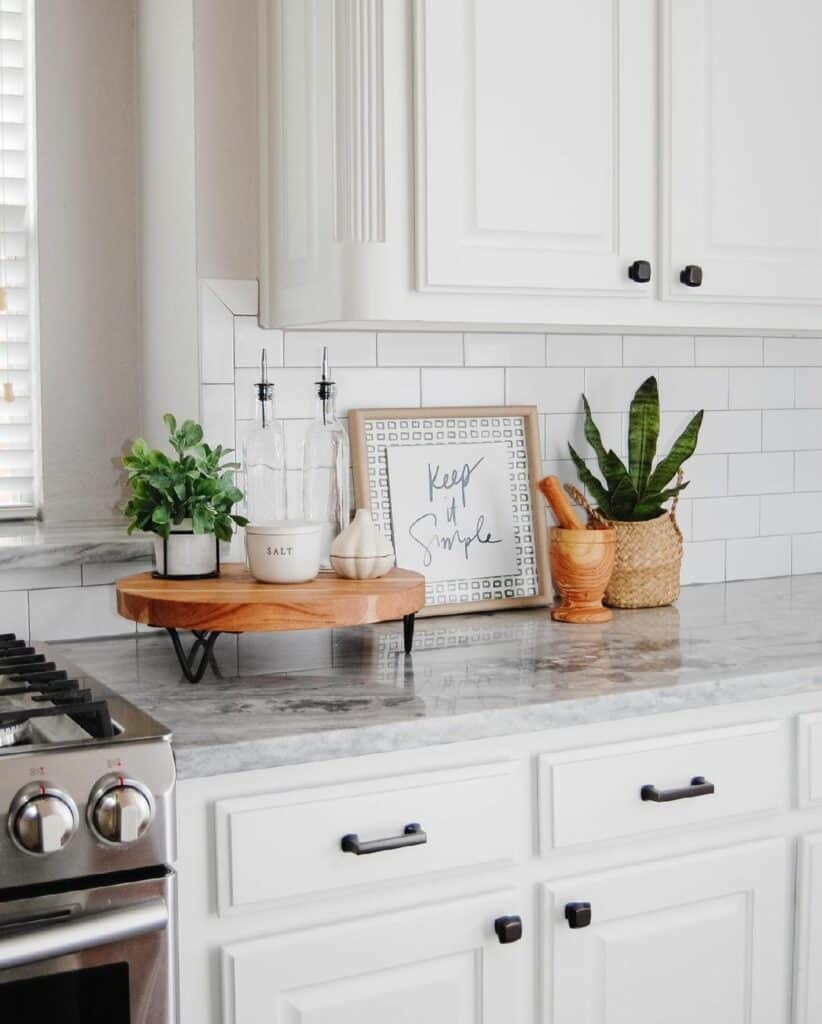 28 Kitchen Countertop Décor Ideas You’ll Love Looking At