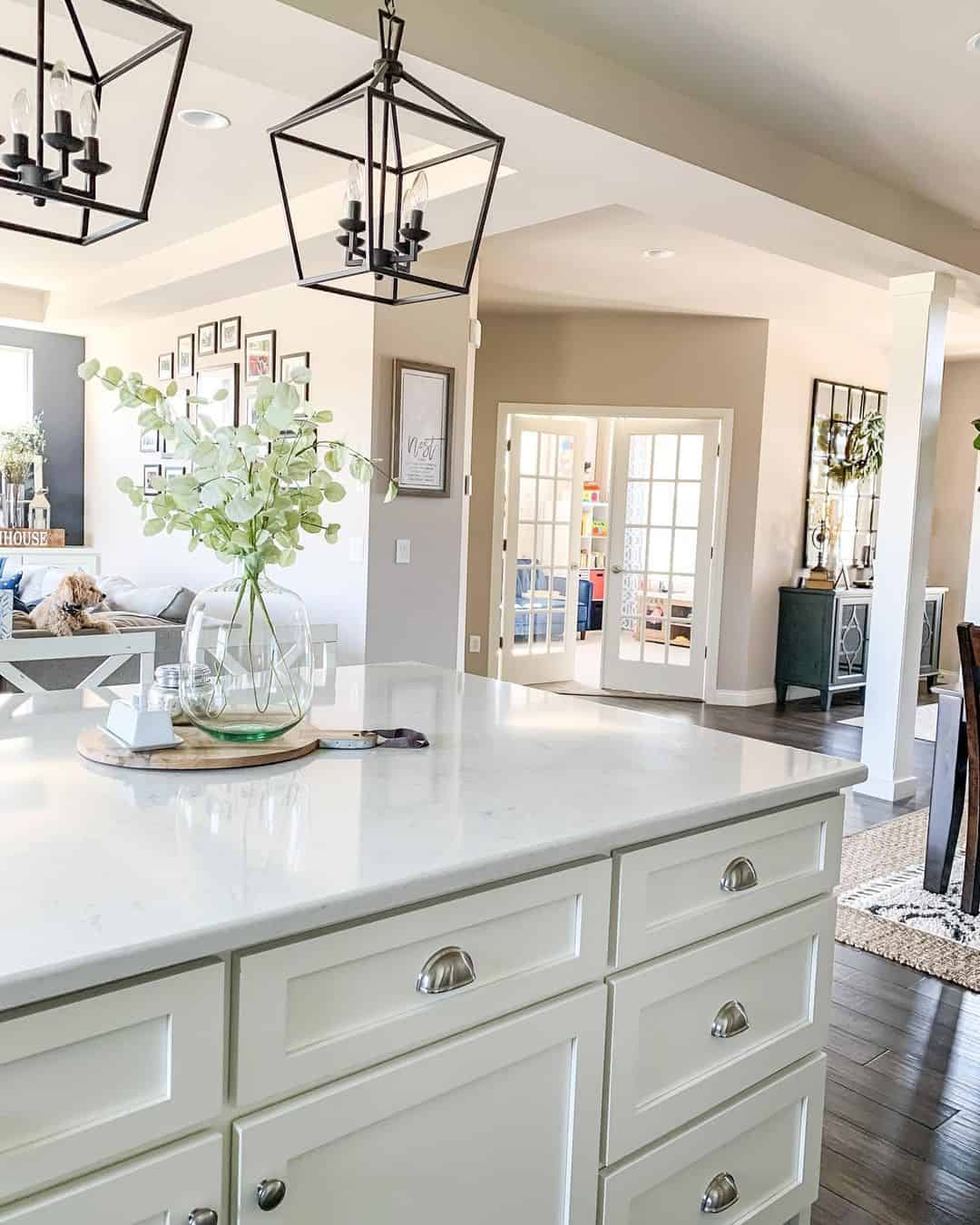 28 Kitchen Countertop Décor Ideas You’ll Love Looking At