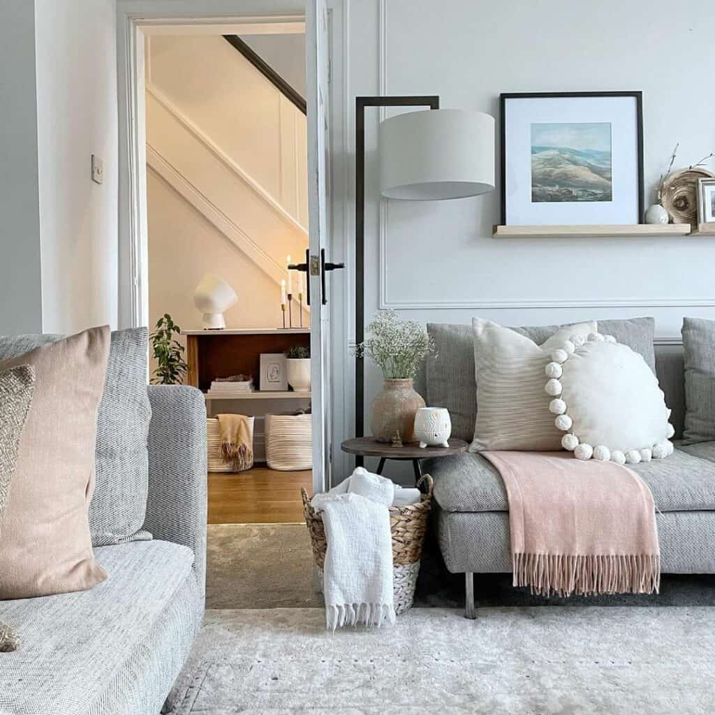 28 Ways to Upgrade Your Space Using Living Room Carpet Ideas