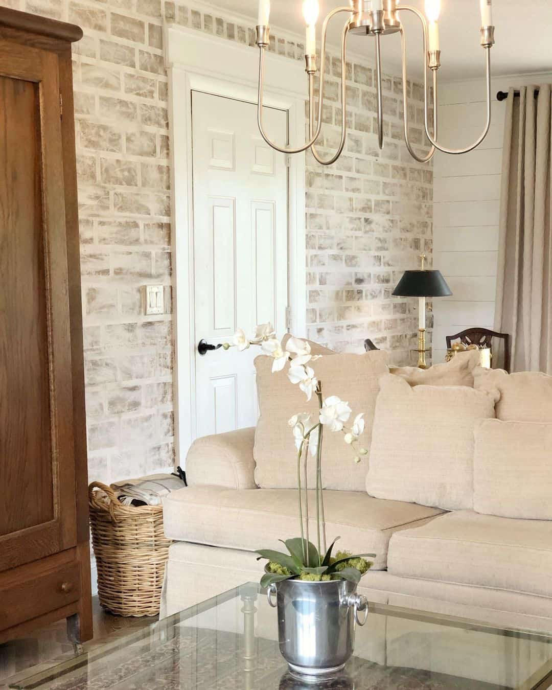 21 Painted Brick Wall Ideas to Give Your Home an Accent