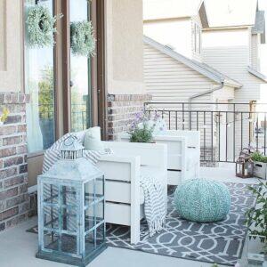 30 Porch Railing Ideas to Accentuate Your Home Exterior