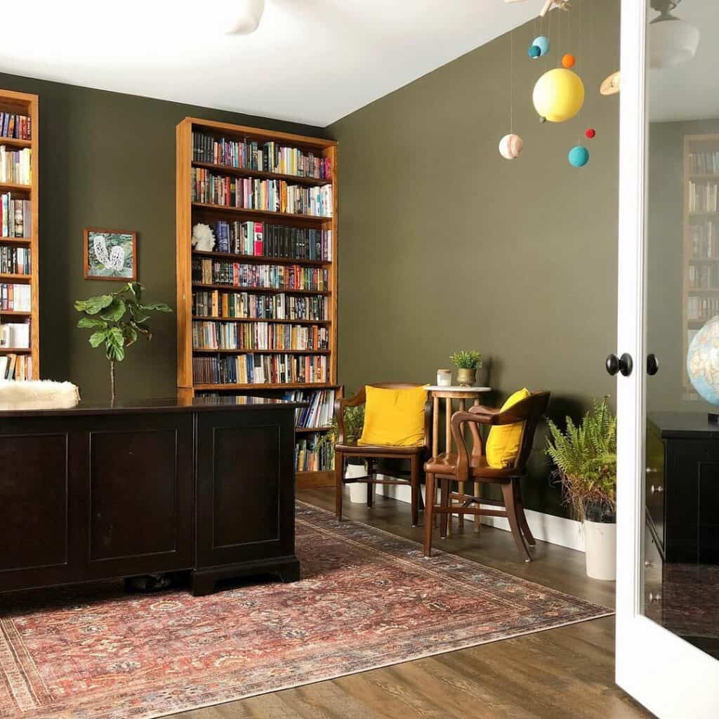 28 Gorgeous Colors That Go With Yellow in Any Space