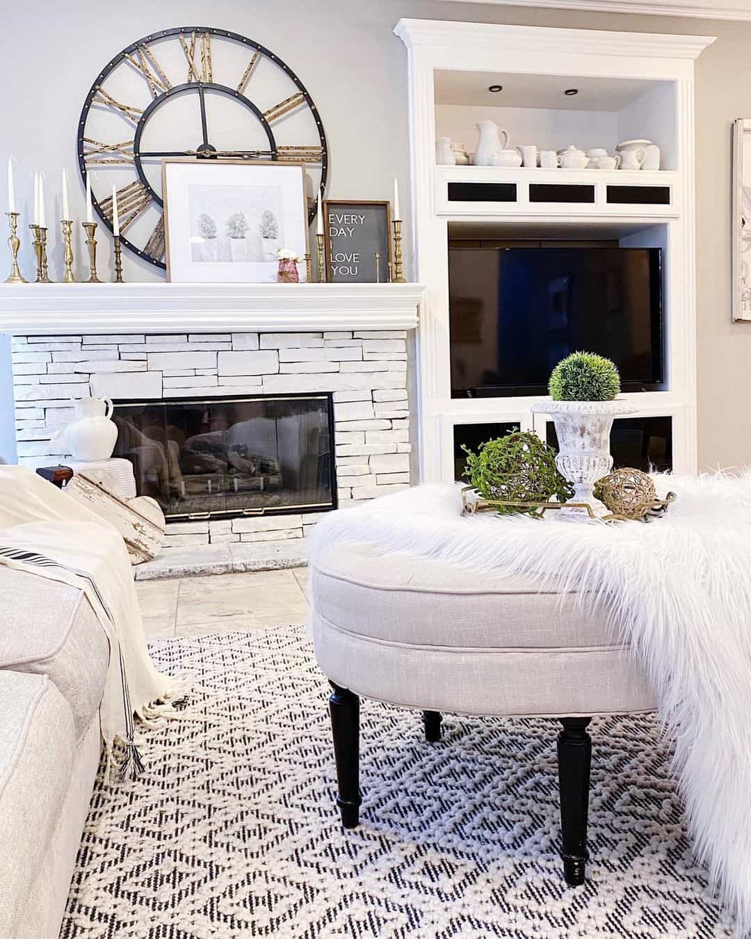 26 TV Room Ideas Where You’ll Want to Binge Watch Your Shows