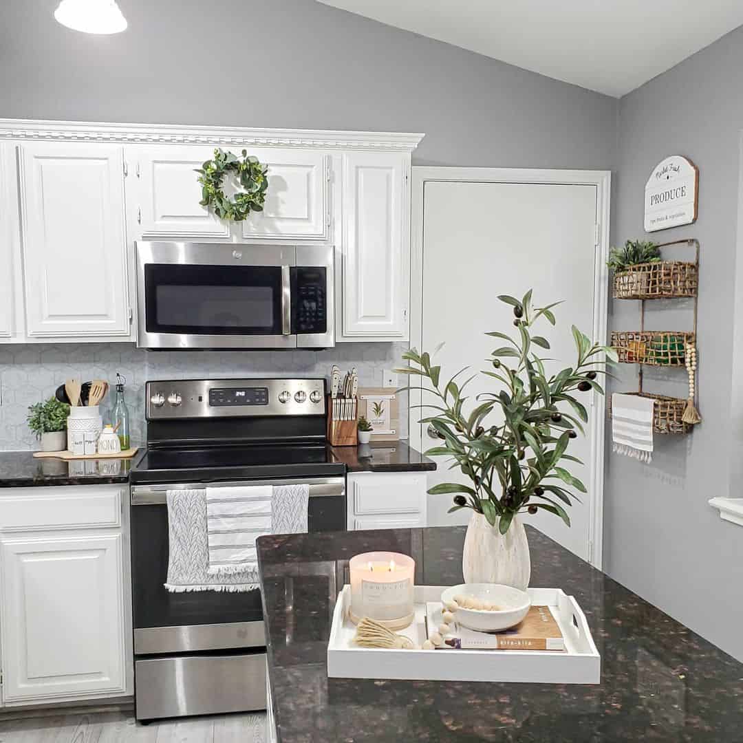 22 Clever Cabinet Ideas For Over The Range Microwaves