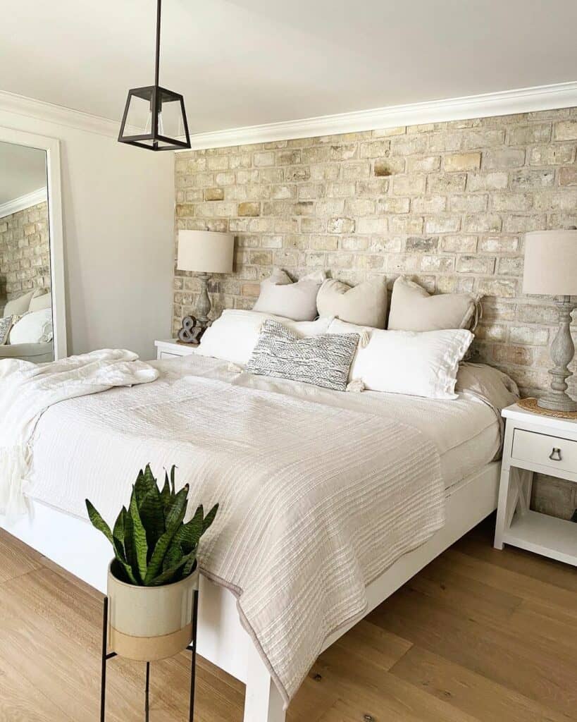 30 Brick Walls to Create an Architectural Feature in Your Home